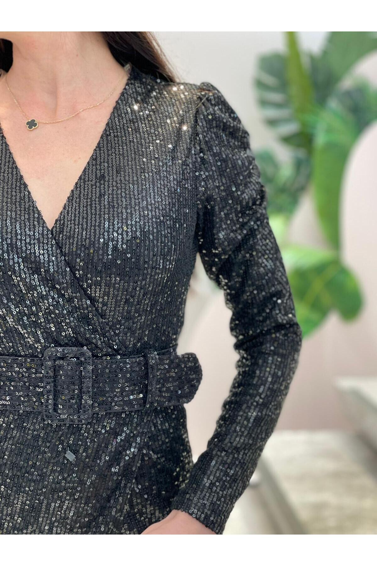 Kadın Pullu Kemerli Kısa Abiye Elbise